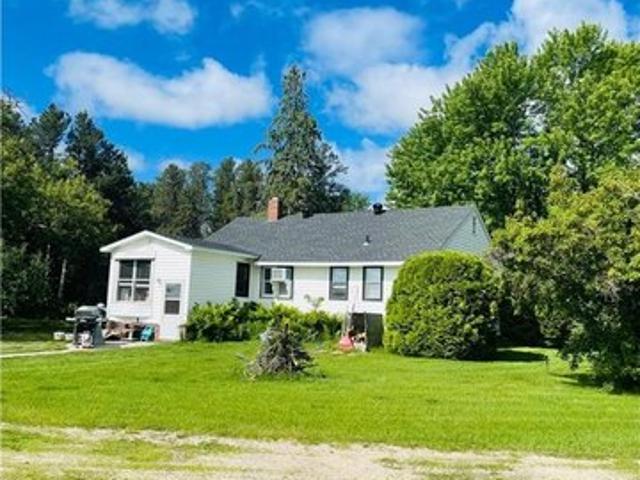 26924 th Ave, Warroad, MN 56763