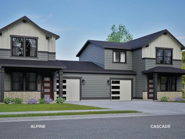 2692 NW 28th St, Redmond, OR 97756