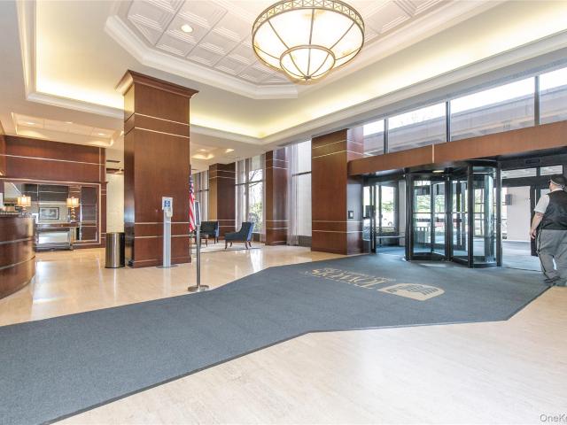 269 10 Grand Central Parkway 18 G