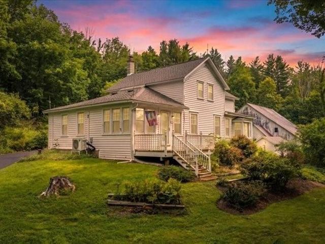 269 Bornt Hill Rd, Endicott, NY 13760