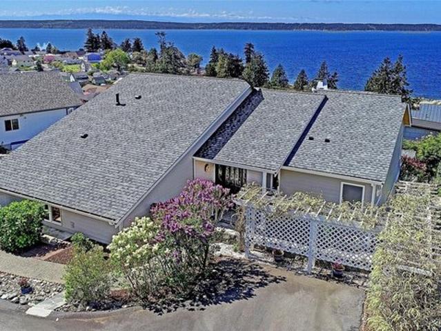 269 Burke Dr, Camano Island, WA 98282