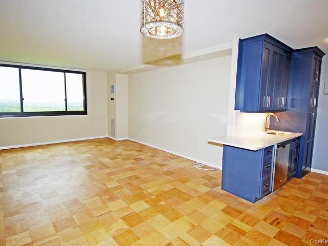 269 Grand Central Parkway, Unit 22P | Compass