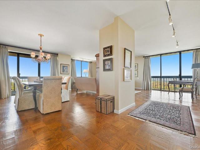 269 Grand Central Parkway, Unit 31N | Compass