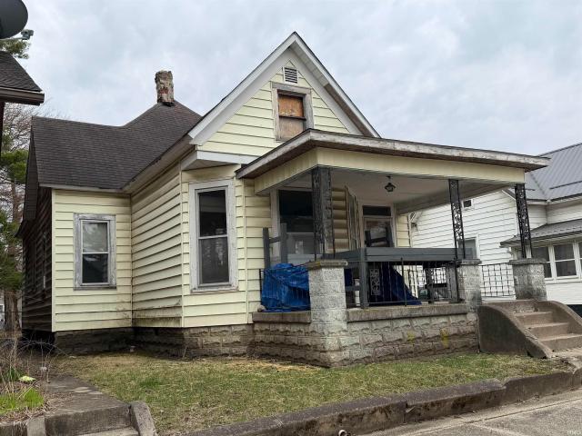 269 E 5th St, Peru, IN 46970 | MLS #202608 | Compass