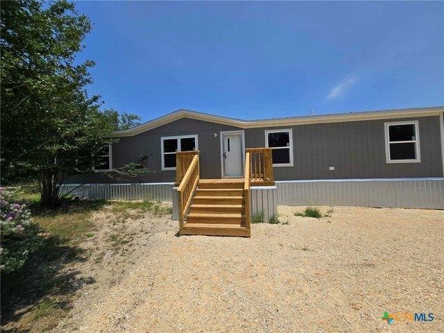269 E Clark St, Canyon Lake, TX 78133