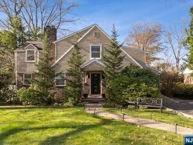 269 Engle St, Tenafly, NJ 07670