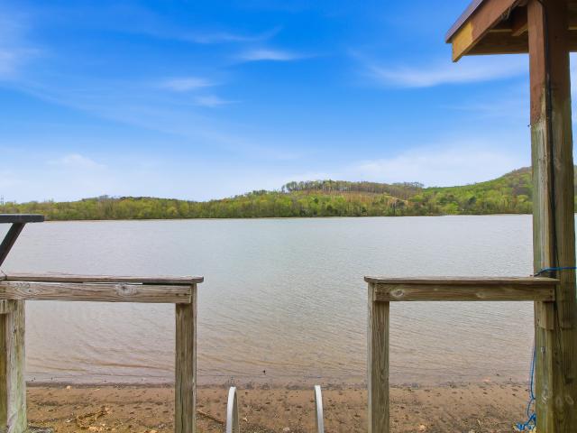 269 Lakeshore Vista Drive