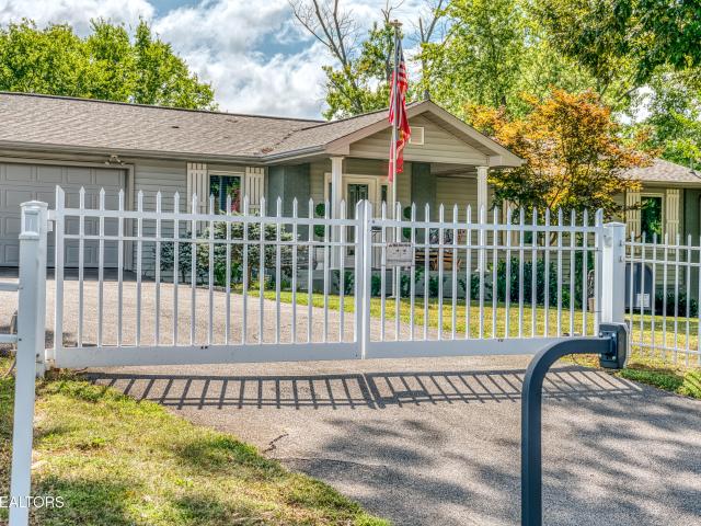 269 Mohawk Circle
