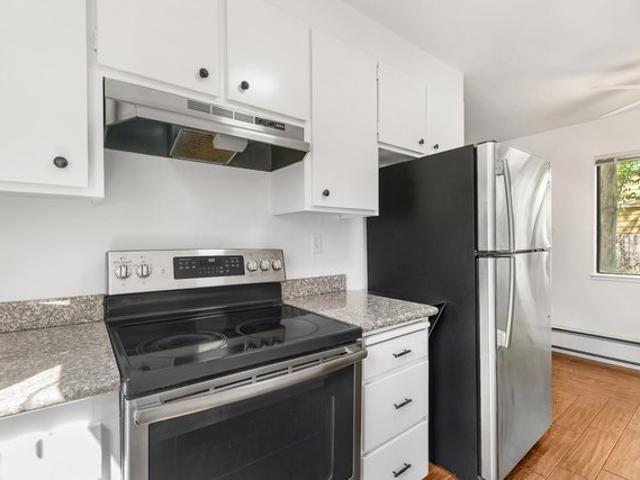 269 Marin Valley Dr, Novato, CA 94949