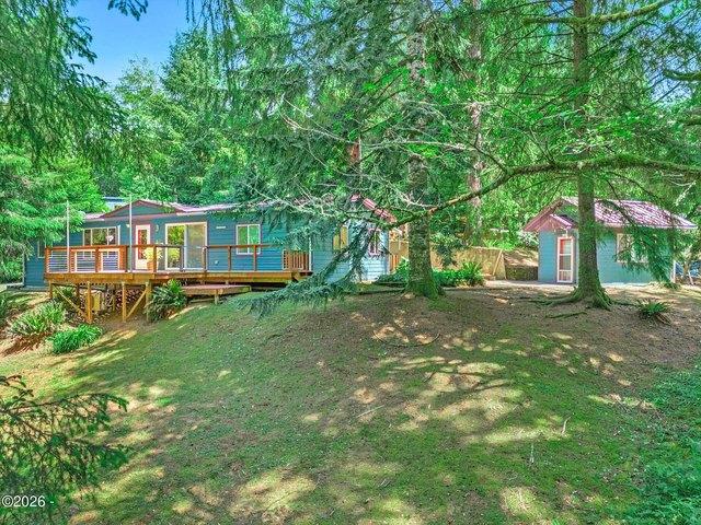 269 N Lamonti Dr, Otis, OR 97368