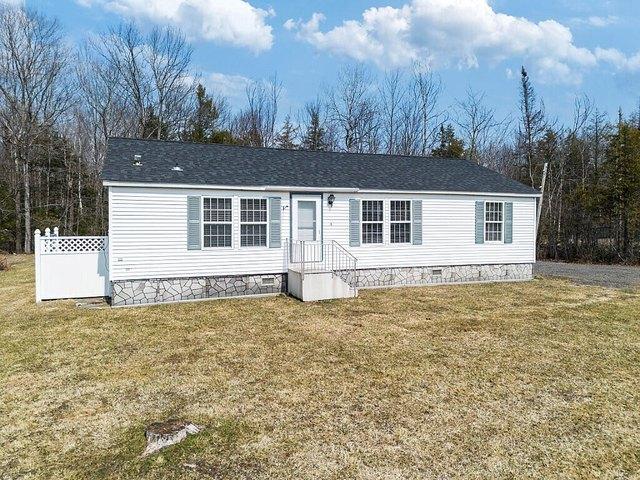 269 Summer St, Oakland, ME 04963