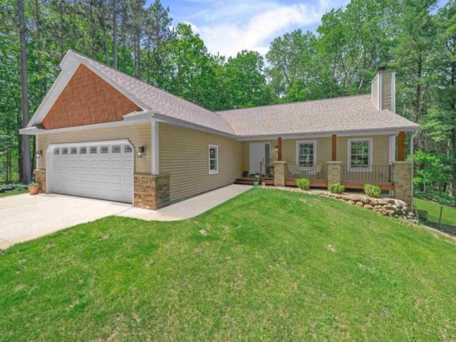269 Thousand Oaks Dr, Traverse City, MI 49696