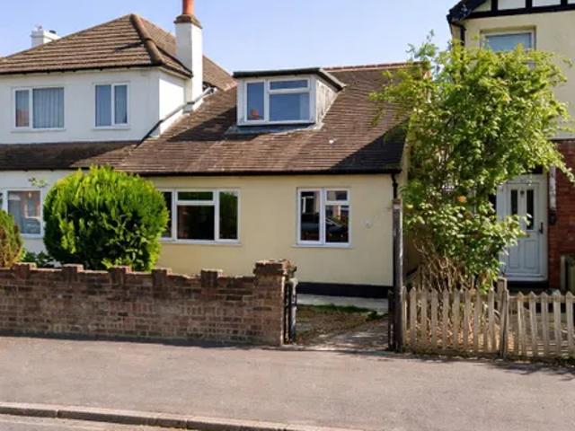 26 48 evens Albemarle Gardens, London, KT3 5BB, United Kingdom | 1 bed house for rent #168129467 | Rentberry