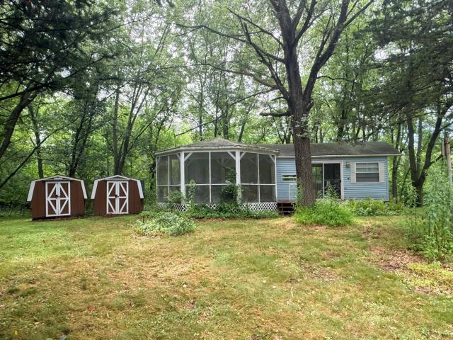 26 127/ Woodhaven Lakes