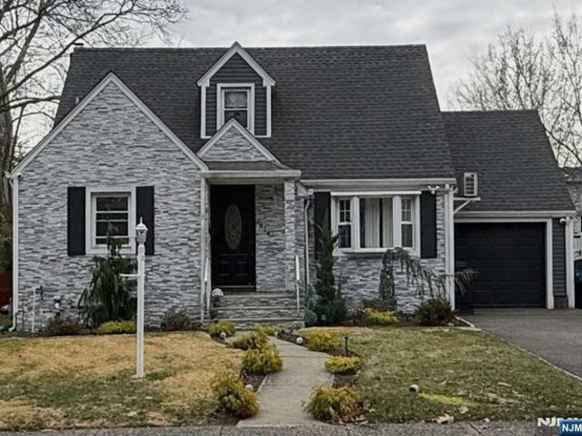 26 14 Morlot Ave, Fair Lawn, NJ 07410