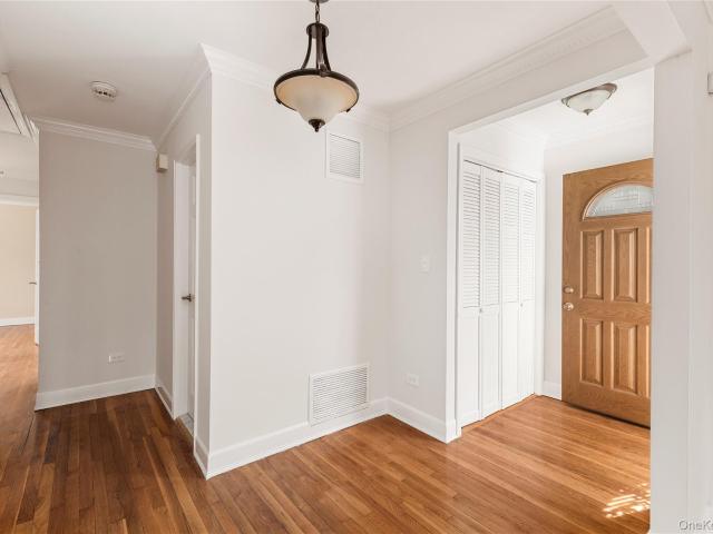 26 15 Clearview Expressway