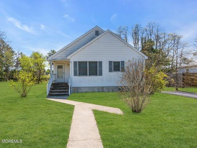 26 1st Ave, Toms River, NJ 08757