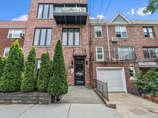 26 33 28th St Unit 4A, Astoria, NY 11102