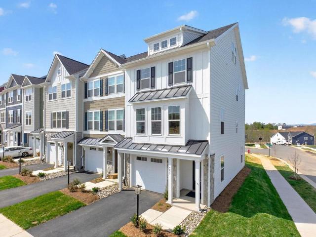 26 Talen Ln