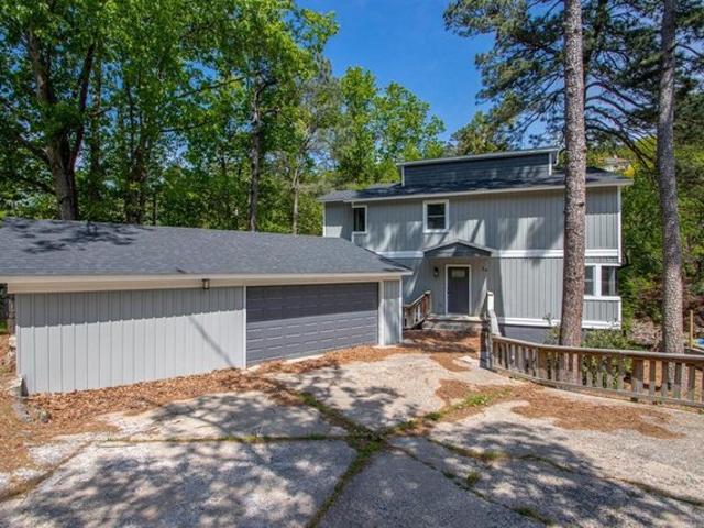 26 Tallyho Ln, Little Rock, AR 72227