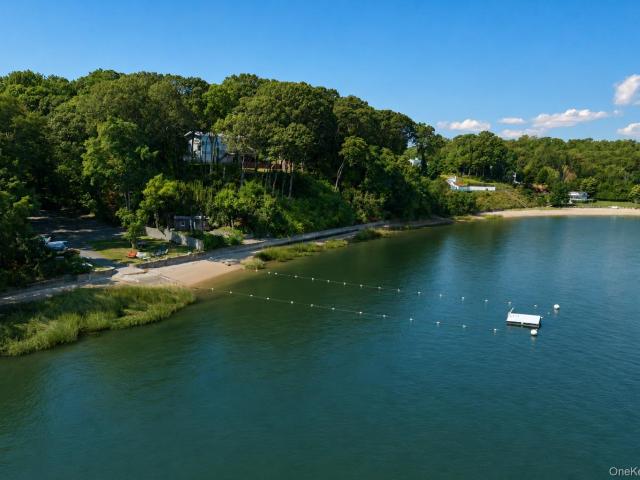 26 Tennis Court Rd, Oyster Bay, NY 11771 | MLS #914210