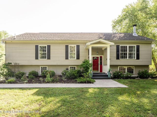 26 Thornwood Lane