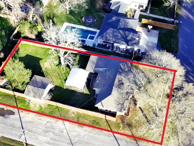 26 W Austin St, Bellville, TX 77418 | MLS #71095