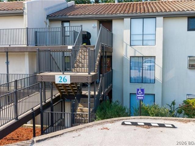 26 W Casa Del Rio Dr Unit 2B, Lake Ozark, MO 65049