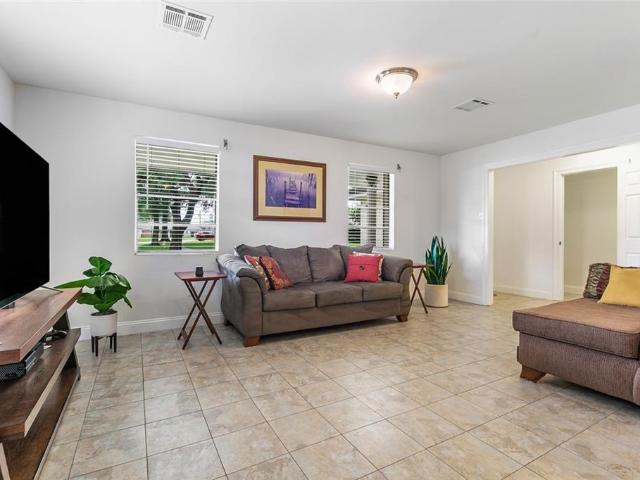 26 W Carmack Drive