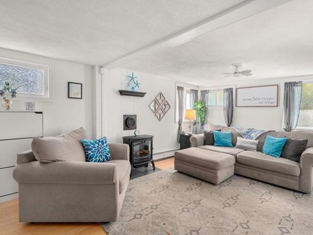 26 Wallis St Unit 1, Beverly, MA 01915