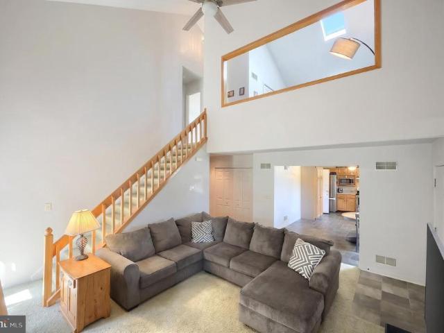 26 Westview Manor