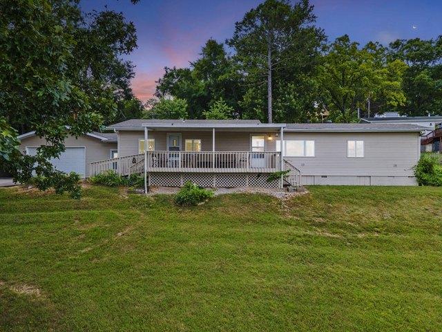 26 White Wing Ln, Blue Eye, MO 65611