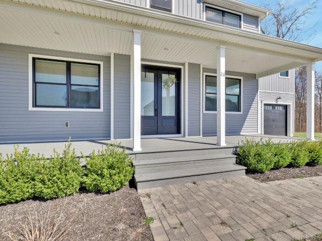 26 Wildwood Dr, Rock Tavern, NY 12575 | MLS #984956 | Compass