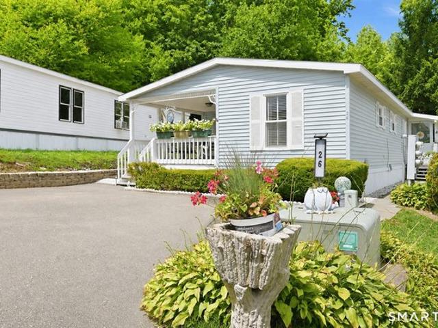 26 Woodland Park, Shelton, CT 06484