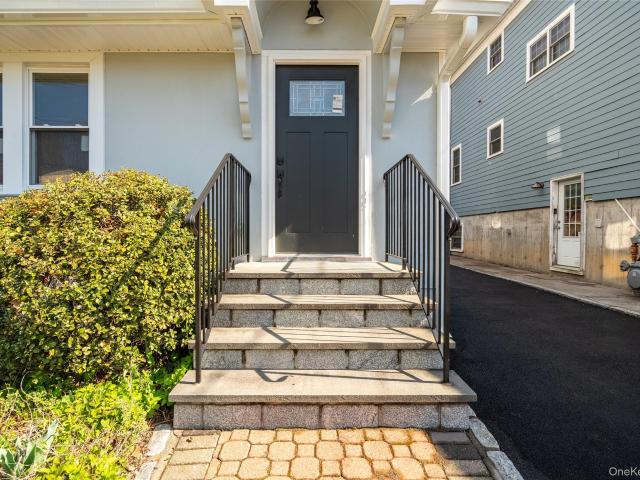 26 Woodside Avenue