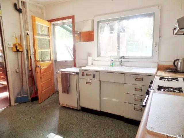 26 Wolf Pond Road
