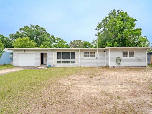 26 Adkinson Dr, Pensacola, FL 32506