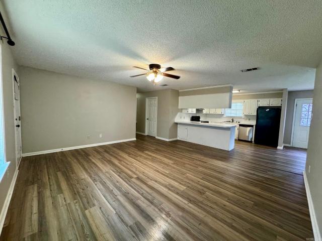 26 alexis Drive