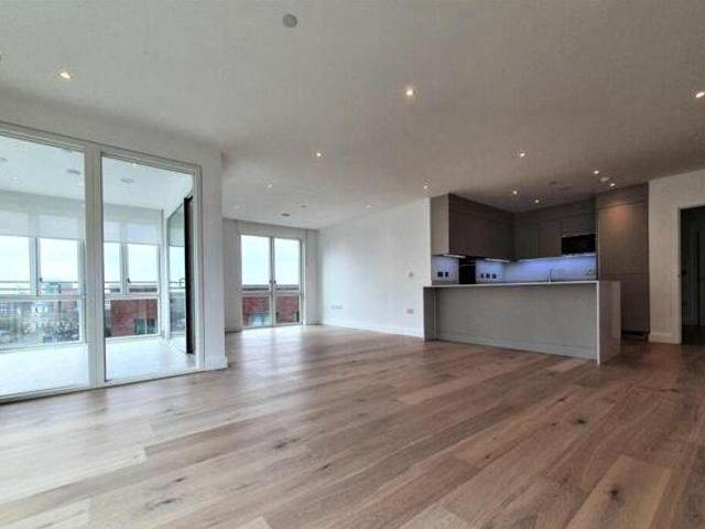26 Arniston Way, Royal Captain Court, Blackwall, 2 Bedroom Flat