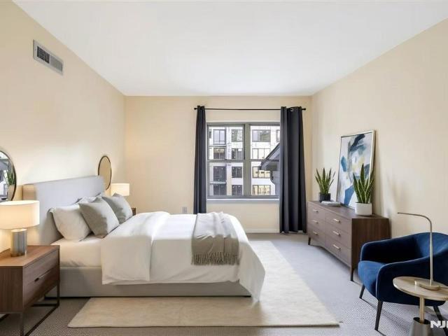 26 Ave At Port Imperial # 416