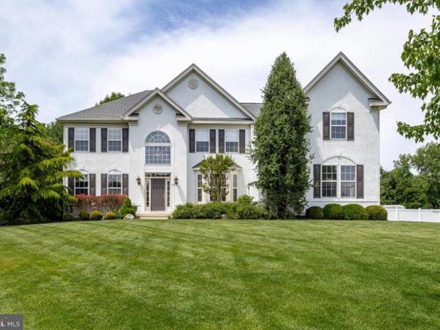 26 Azalea Dr, Lumberton, NJ 08048