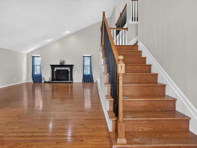 26 Bandecon Way
