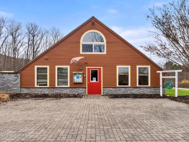 26 Benton Road