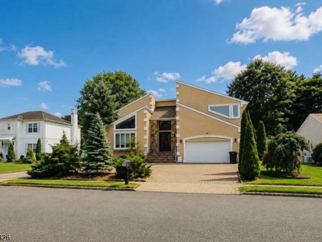 26 Benjamin Dr