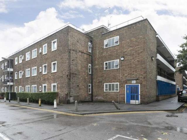 26 Bedroom Studio Flat