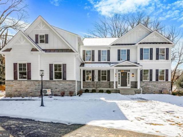 26 Berkshire Dr, Wayne, PA 19087