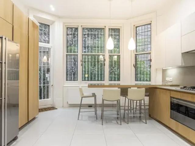 26 Bina Gardens, London, SW5 0LD, United Kingdom | 3 bed apartment for rent #138311488 | Rentberry