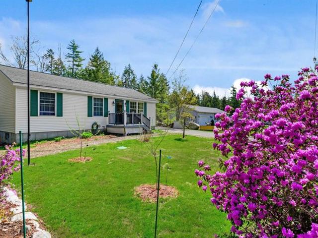 26 Birch Tree Ln, Ossipee, NH 03814