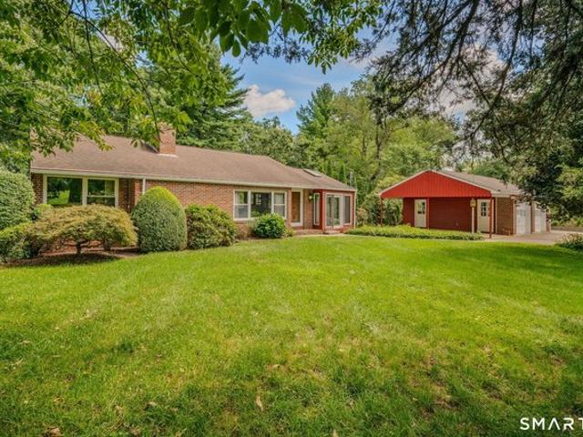 26 Blueberry Ln, Lisbon, CT 06351