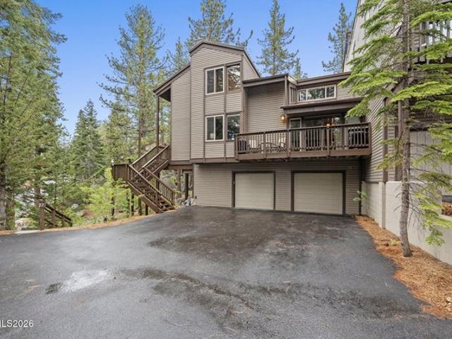 26 Cascade Ct, Stateline, NV 89449
